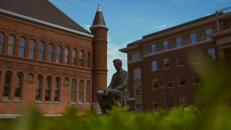 New AI Tool Launches at Syracuse University to Aid Class Registration ...